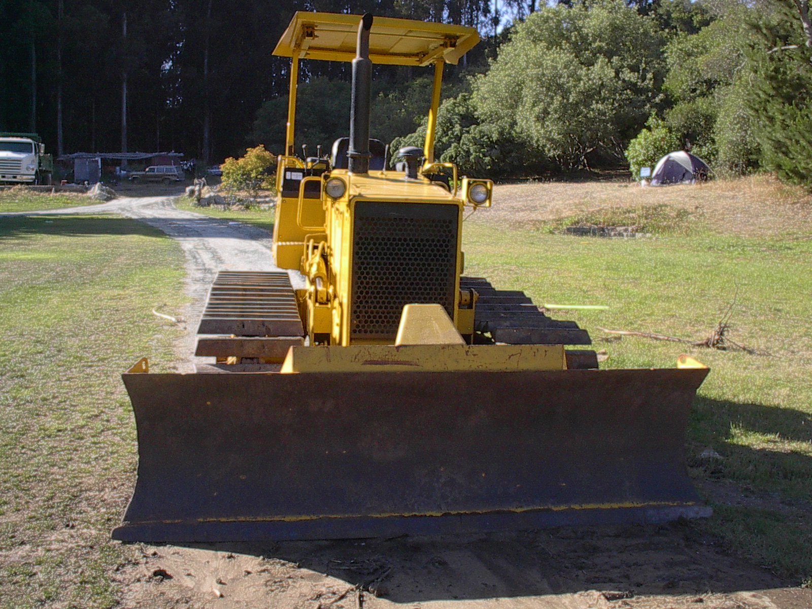 1993 Komatsu D31P-18 Bulldozer 6-way blade | www.tradekey.com 1993 Komatsu D31P-18 Bulldozer 6-way blade | www.tradekey.com